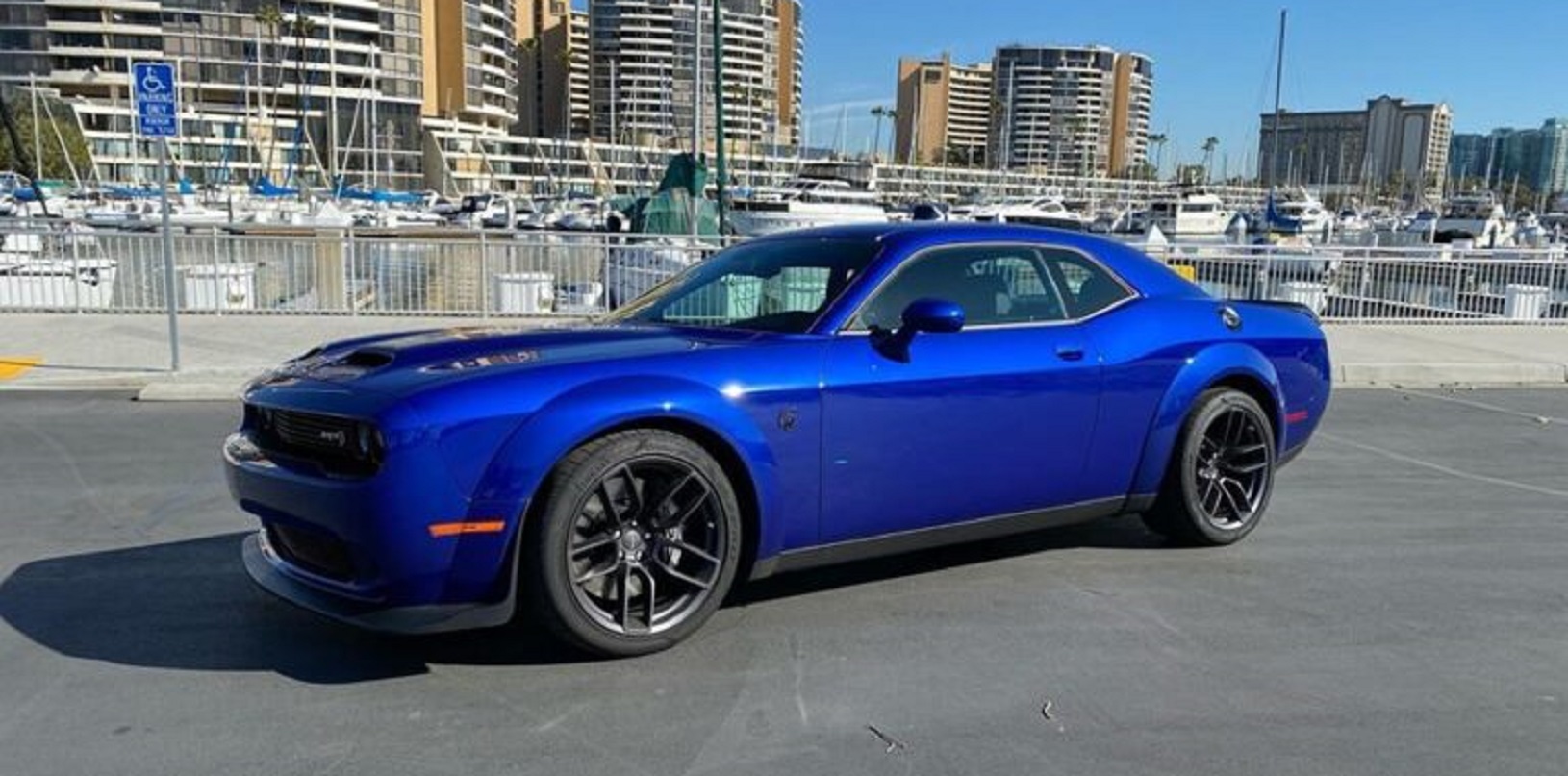 CarCast: Dodge Challenger SRT ® Hellcat Redeye & Instagram Driving ...