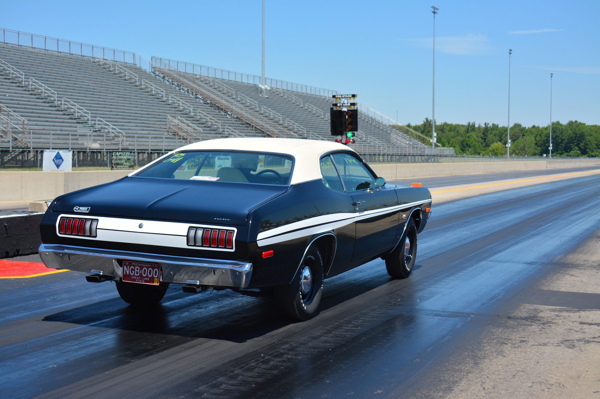 Muscle Mopar ® Vehicles on the March | DodgeGarage