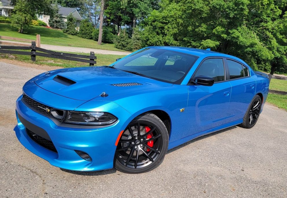 2023 Dodge Charger Super Bee: Daily Driving the Drag Strip Sedan ...