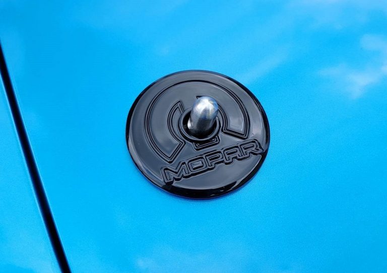 2023 Dodge Charger Super Bee: Daily Driving the Drag Strip Sedan ...