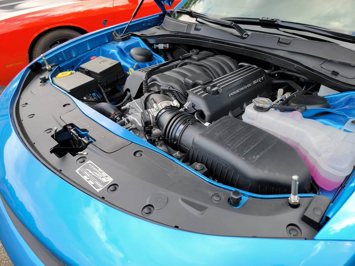 2023 Dodge Charger Super Bee: Daily Driving the Drag Strip Sedan ...