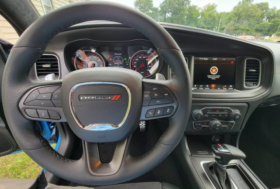 2023 Dodge Charger Super Bee: Daily Driving the Drag Strip Sedan ...