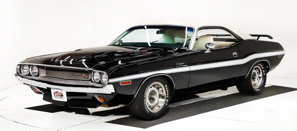1970 Dodge Challenger R/T Restomod Unleashes 450 HP with Period-Correct ...