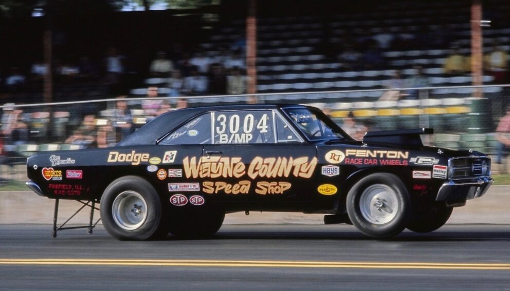 Legendary LO23 HEMI ® Darts | DodgeGarage