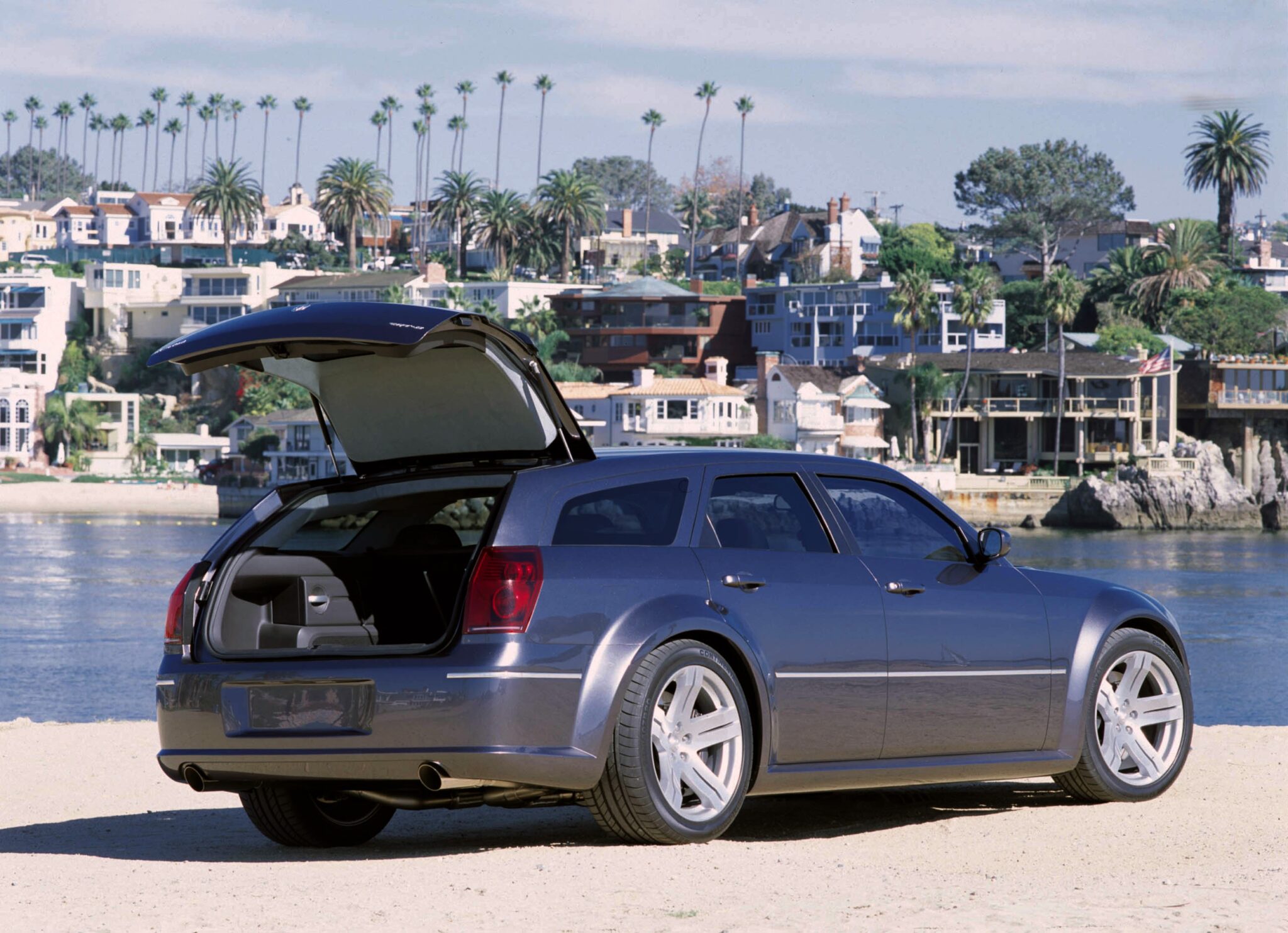 Mopar®’s Beloved LX Platform Wagon: Dodge Magnum | DodgeGarage